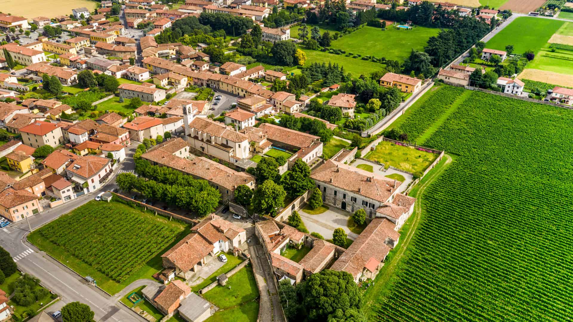 Franciacorta wineries, Franciacorta Winery Tours - List