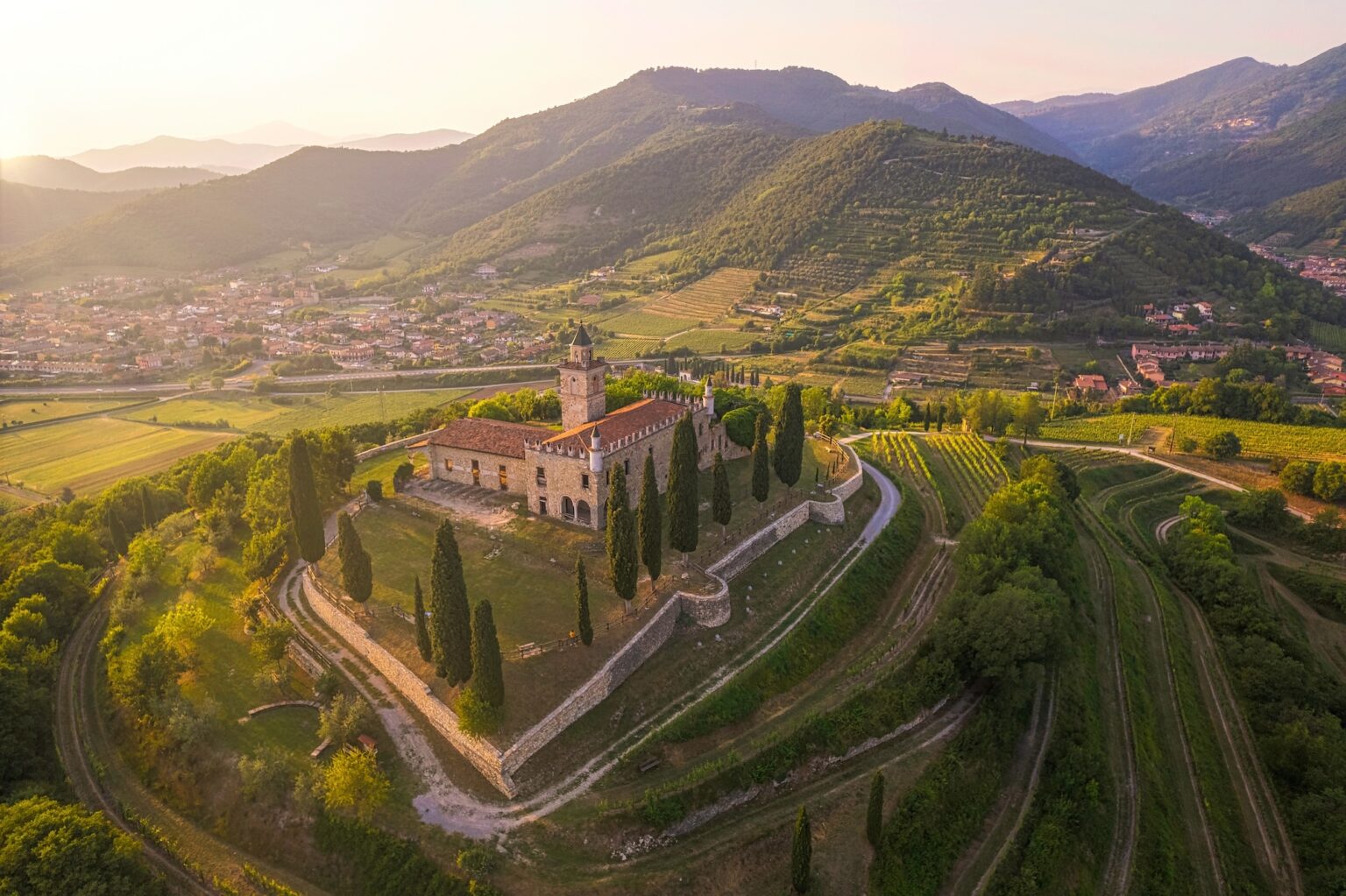 Consorzio per la tutela del Franciacorta, Strada del Franciacorta ...